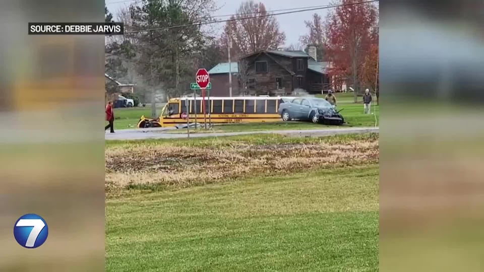 1 dead, 2 injured after rollover crash involving Ohio school bus