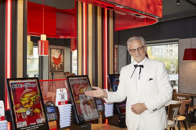 Mit Bedienung - KFC eröffnet deutschlandweit ersten Core-Plus-Store auf ...