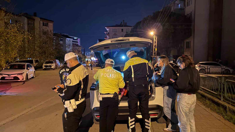 Edirne’de polis ekiplerinden sıkı denetim