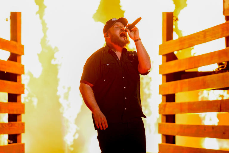 Madden Bowl 2026 goes country. Luke Combs, Teddy Swims, Gavin Adcock to ...