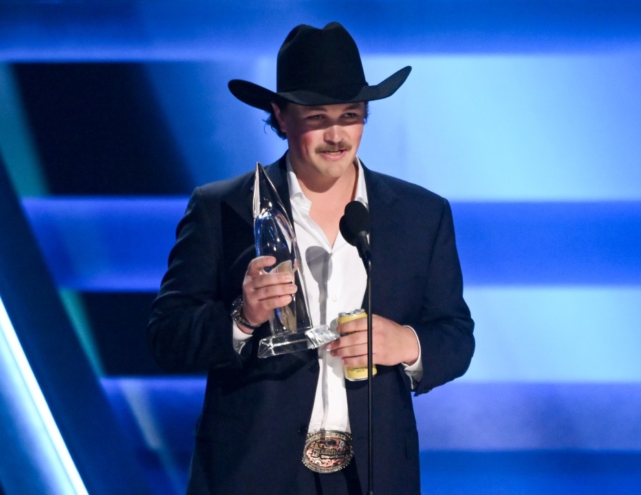 CMA Awards: 2025 Winners | LIST