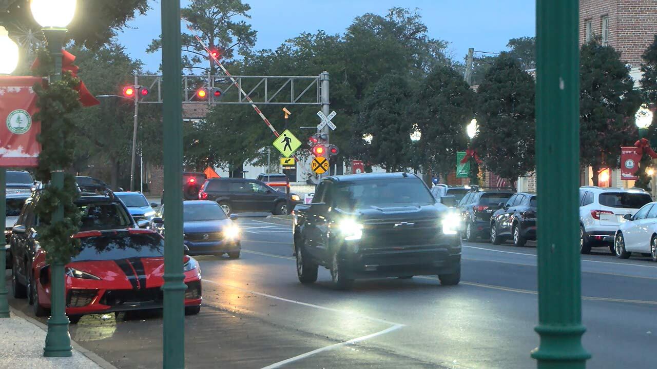 Summerville residents frustrated with bumpy Main Street construction ...