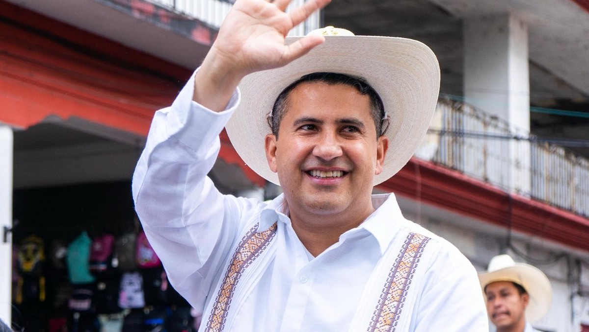 Samuel 'N' es el único funcionario ligado al grupo de mensajería que ...