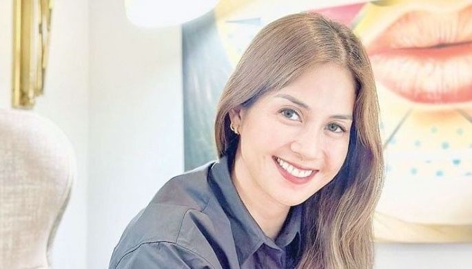 Kaye Abad loses bag, passport to Las Vegas thieves