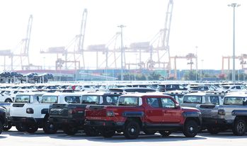Auto exports fall 10.5% in October on fewer working days