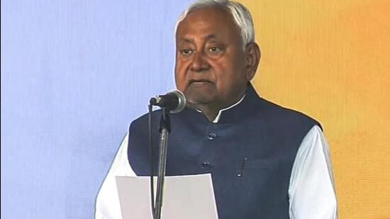 Nitish Kumar sworn in as Bihar CM for 10th time; 26 MLAs take oath as ...