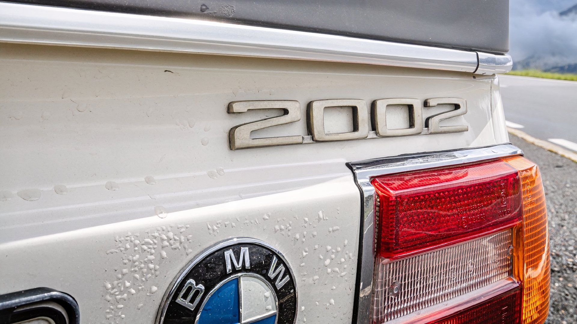 Porsche Once Bought a BMW to Hide The Development Of The 924