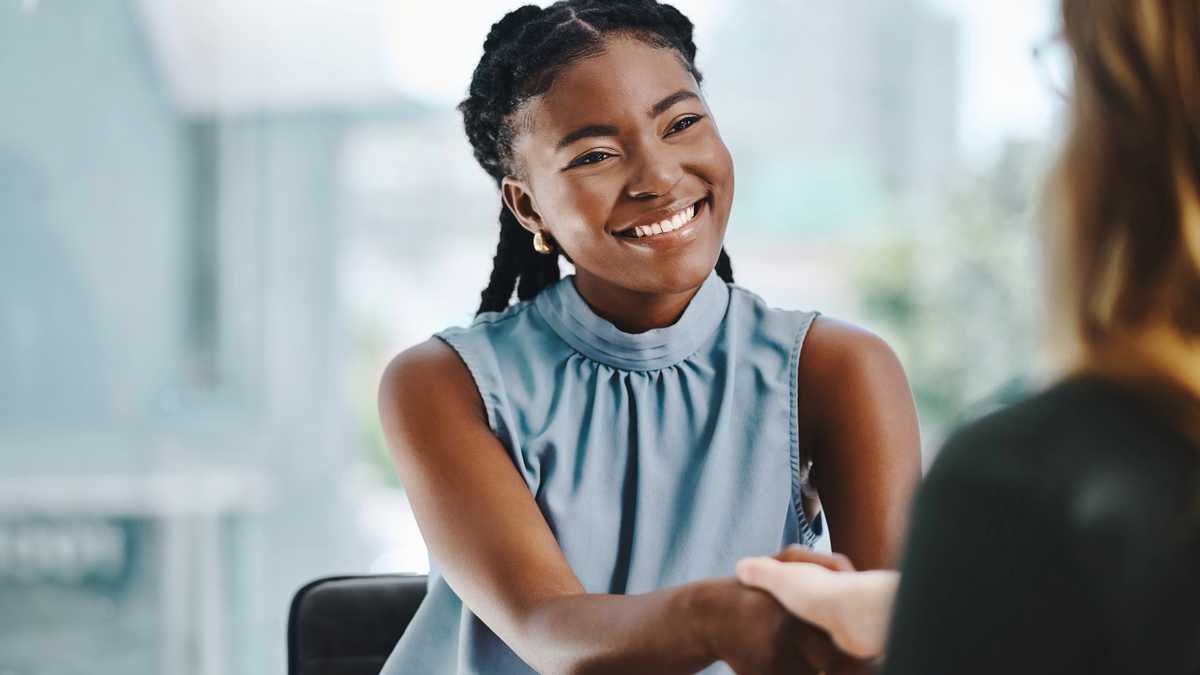 My Laptop Died Before a Job Interview — Then a Stranger Offered Me Her ...