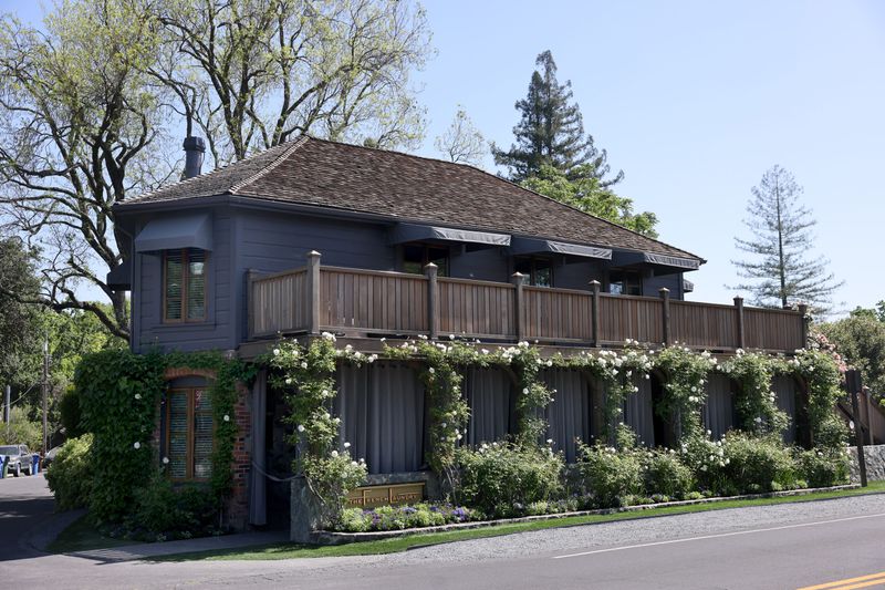 Must-Book: The 9 U.S. Restaurants Top Chefs Save for Special Trips