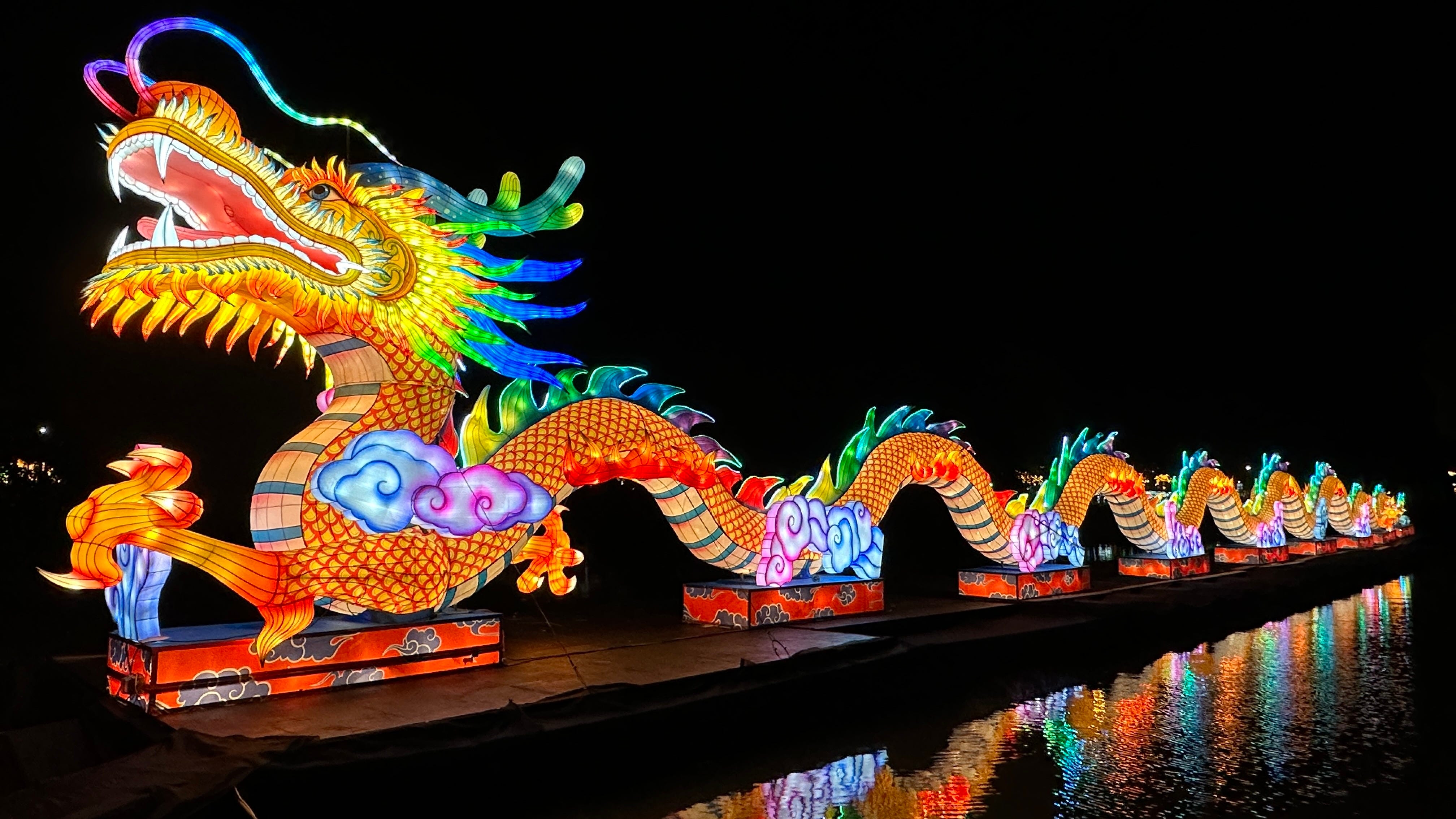 3 to See: Manatee Lagoon; 'ILUMINA' lantern fest at Mounts; Cirque du ...