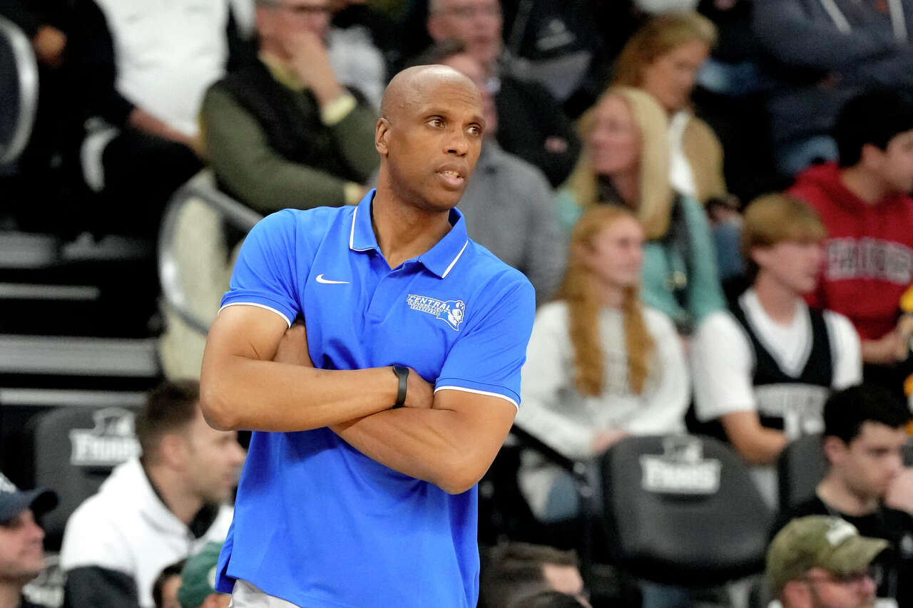 How CT men's college basketball programs build non-league schedules ...