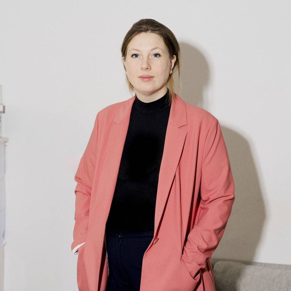 Hannah Lühmann liest in der Stadtbücherei