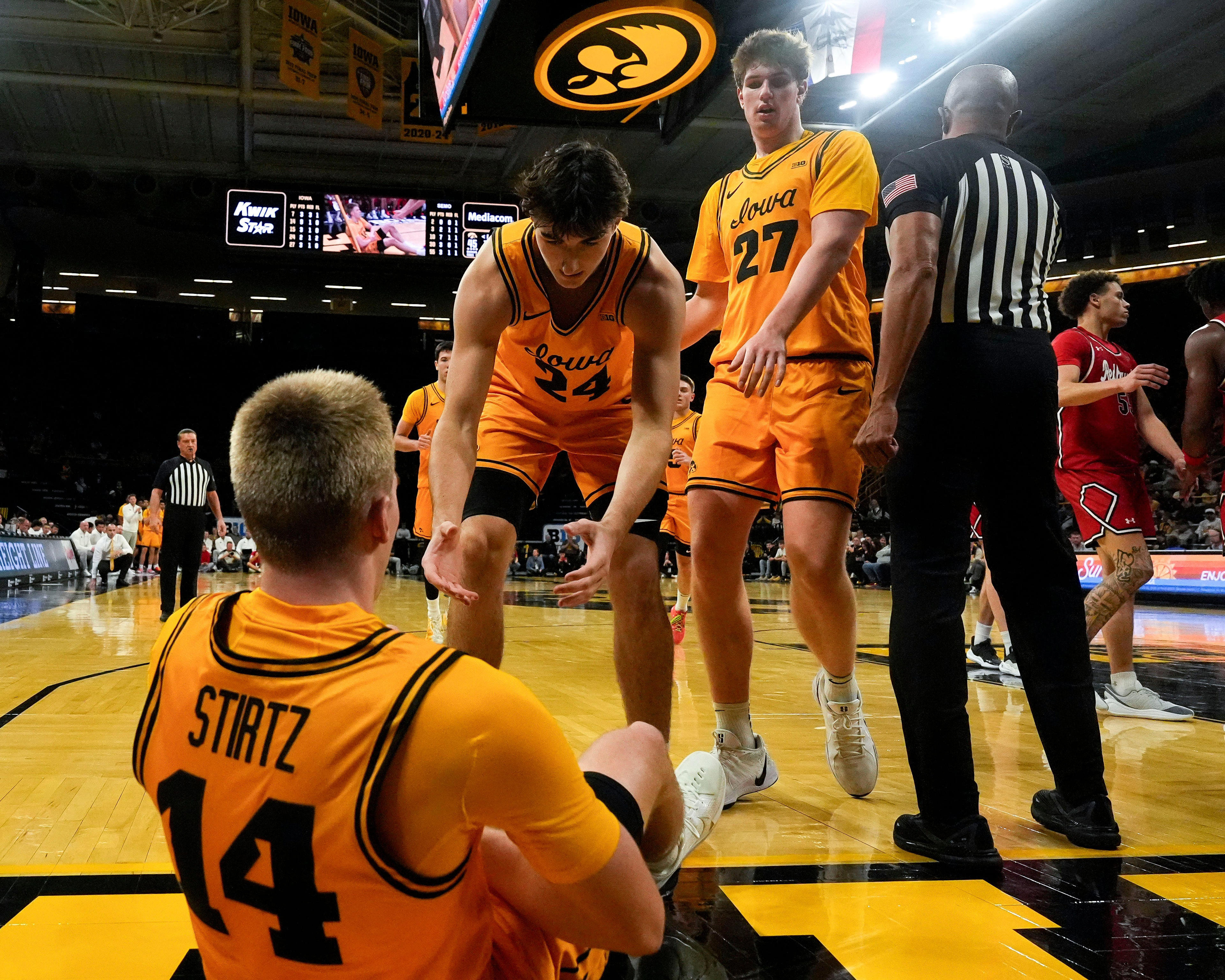 Where to watch Iowa basketball vs. Chicago State: TV channel, time