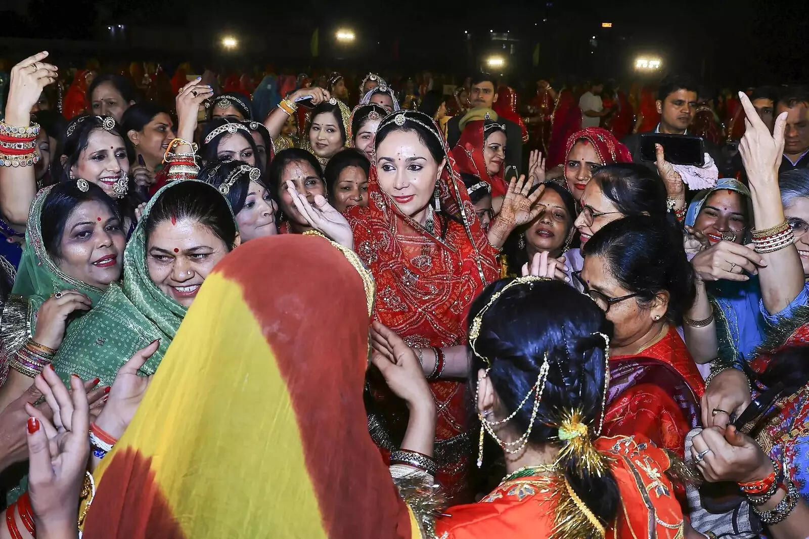 Vibrant Rajasthan: 1st state-level Ghoomar festival sees 6,000 ...