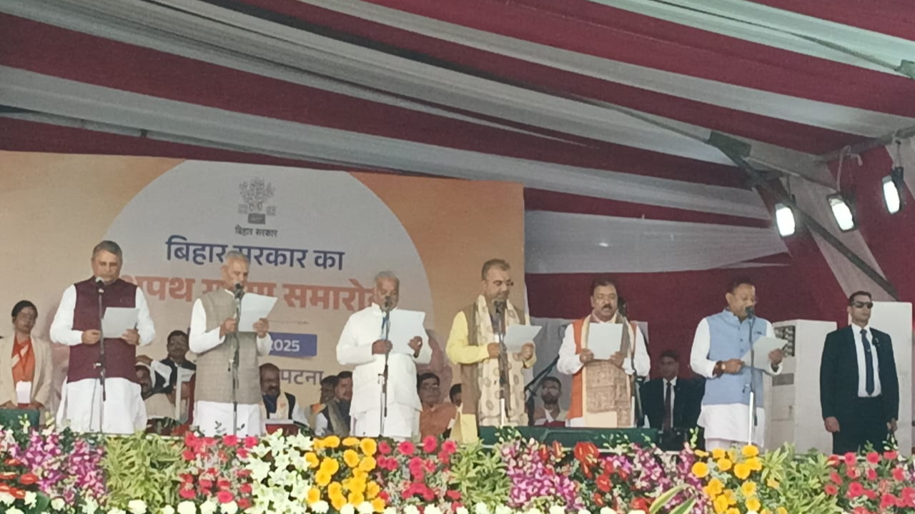 Return of the kingmaker: Nitish Kumar sworn in as Bihar CM for 10th ...