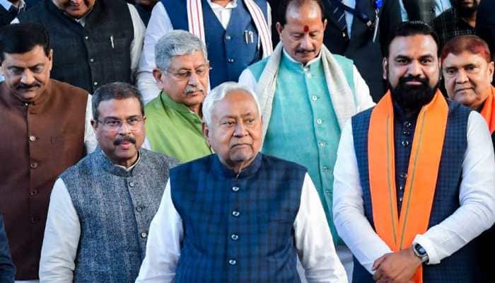 Bihar Cabinet Minister List 2025: Full List Of Nitish Government ...