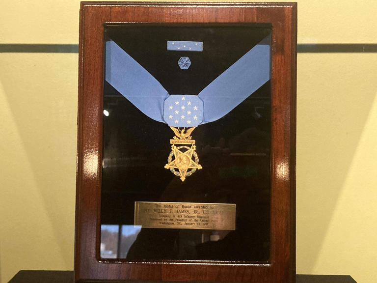 Years after death, KC high school gives Black WWII Medal of Honor ...