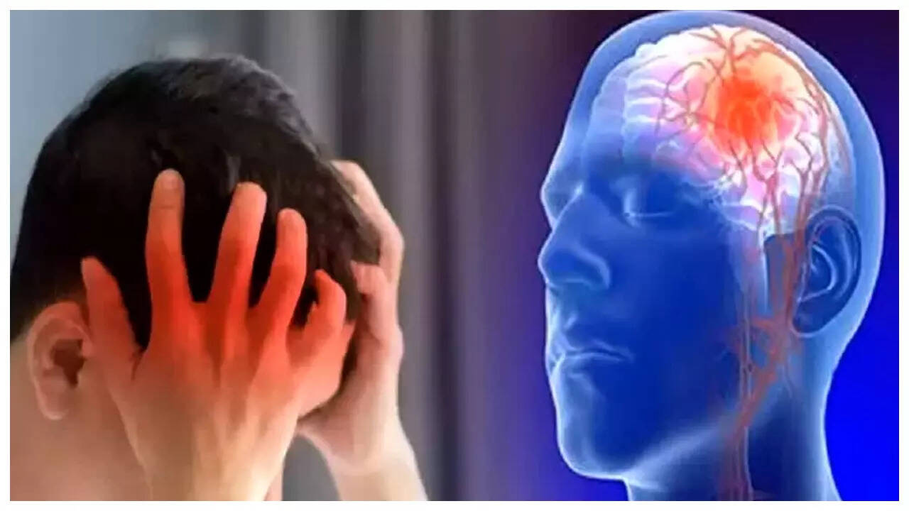 5 warning signs of a stroke that can occur a month before