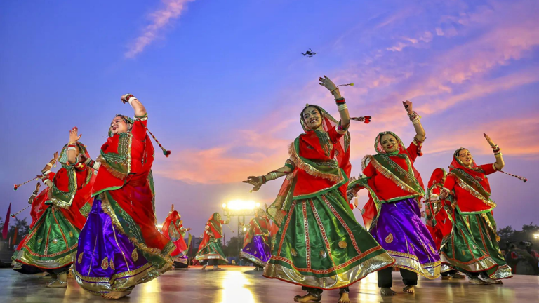 Vibrant Rajasthan: 1st state-level Ghoomar festival sees 6,000 ...