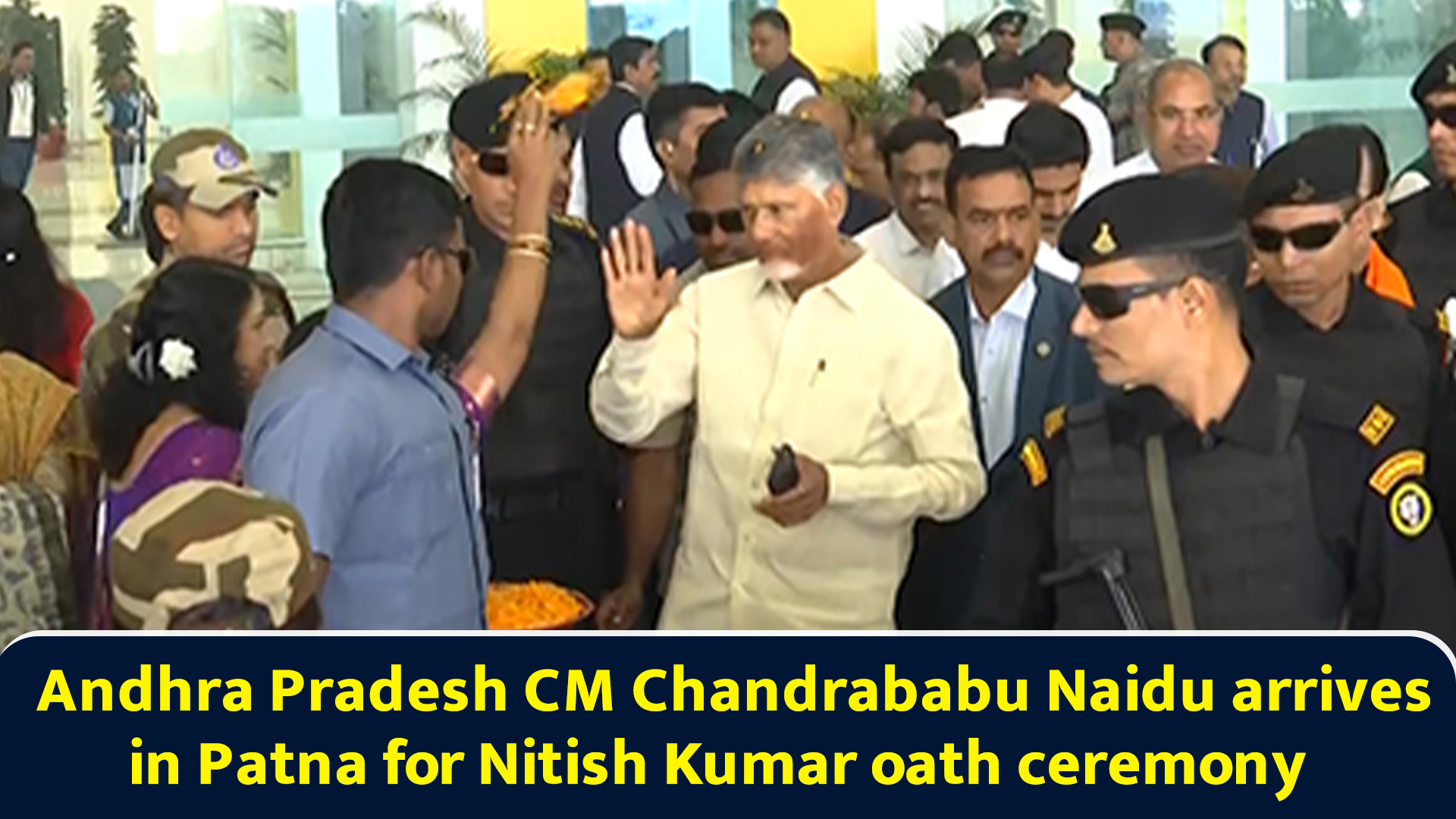 Andhra Pradesh CM Chandrababu Naidu arrives in Patna for Nitish Kumar ...