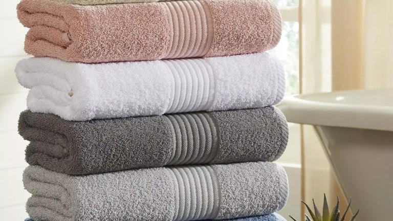 Ever wondered why towels have stripes? Here’s the answer