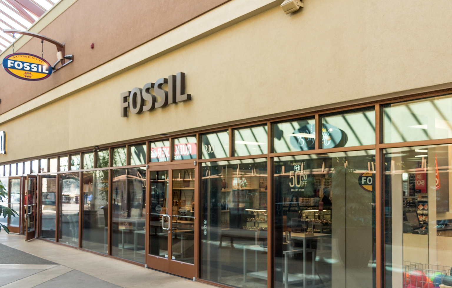 Fossil jumps 10% as turnaround efforts drive Q1 beat, outlook maintained