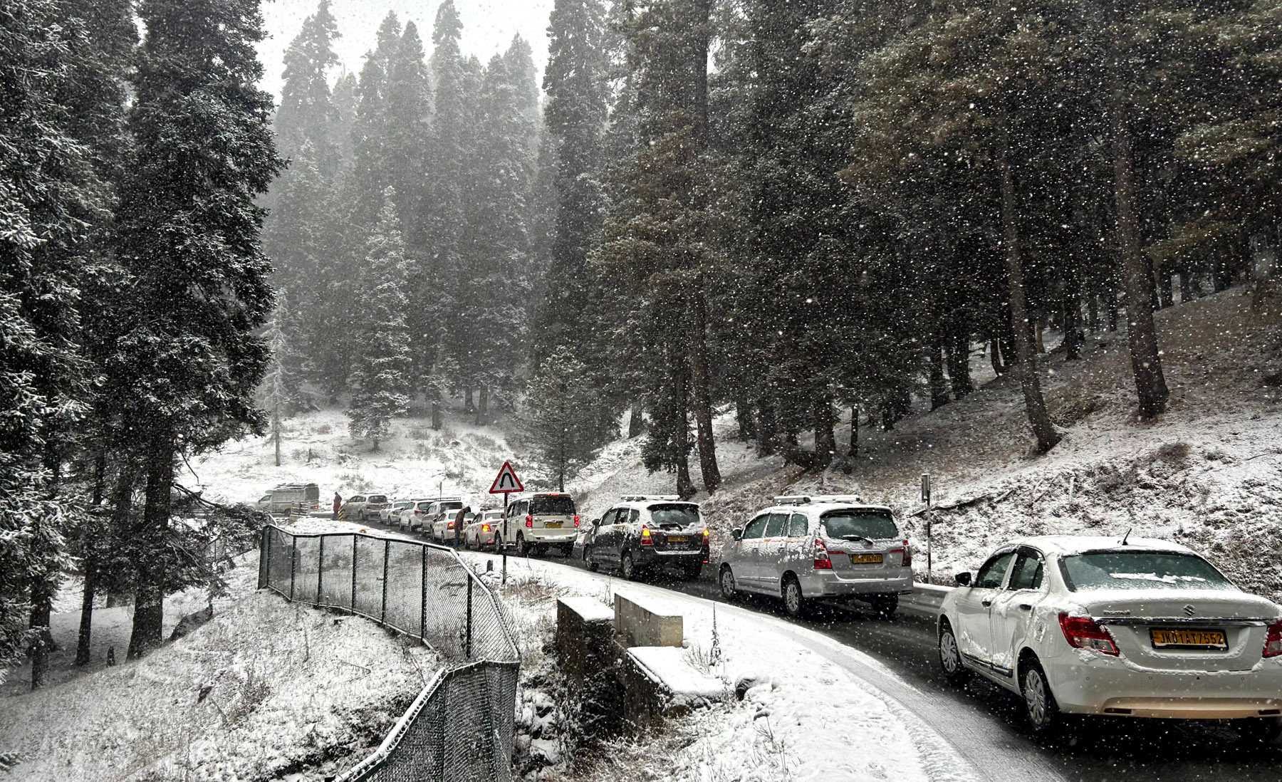 Higher reaches in J-K likely to receive light snow from Dec 2-3: MeT