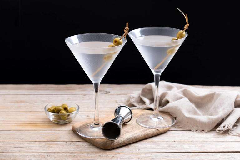 The Most Popular Alcoholic Drink in Every State