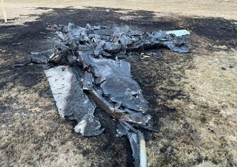 CT pilot badly burned in small plane crash at Hartford airport sues ...