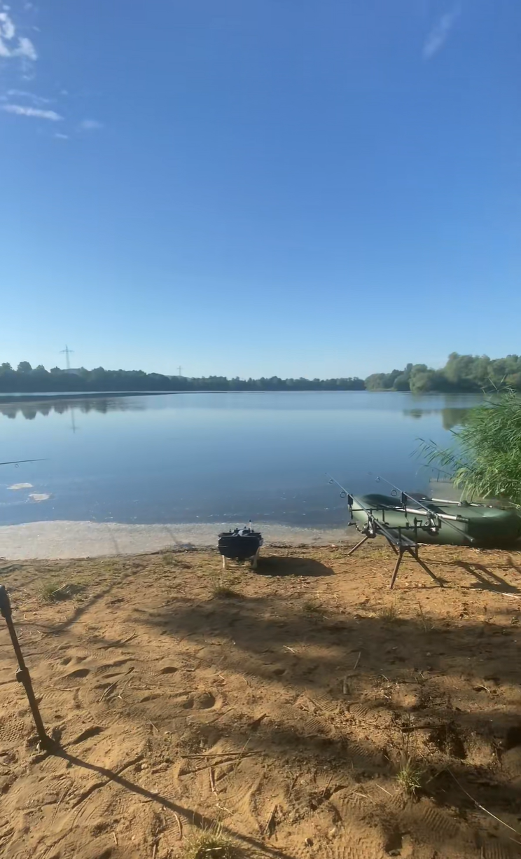 Serene Lake Fishing for the Perfect Escape