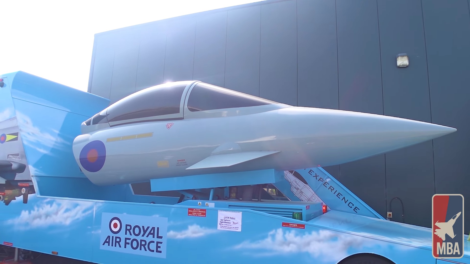 What makes this Eurofighter Typhoon simulator shockingly accurate