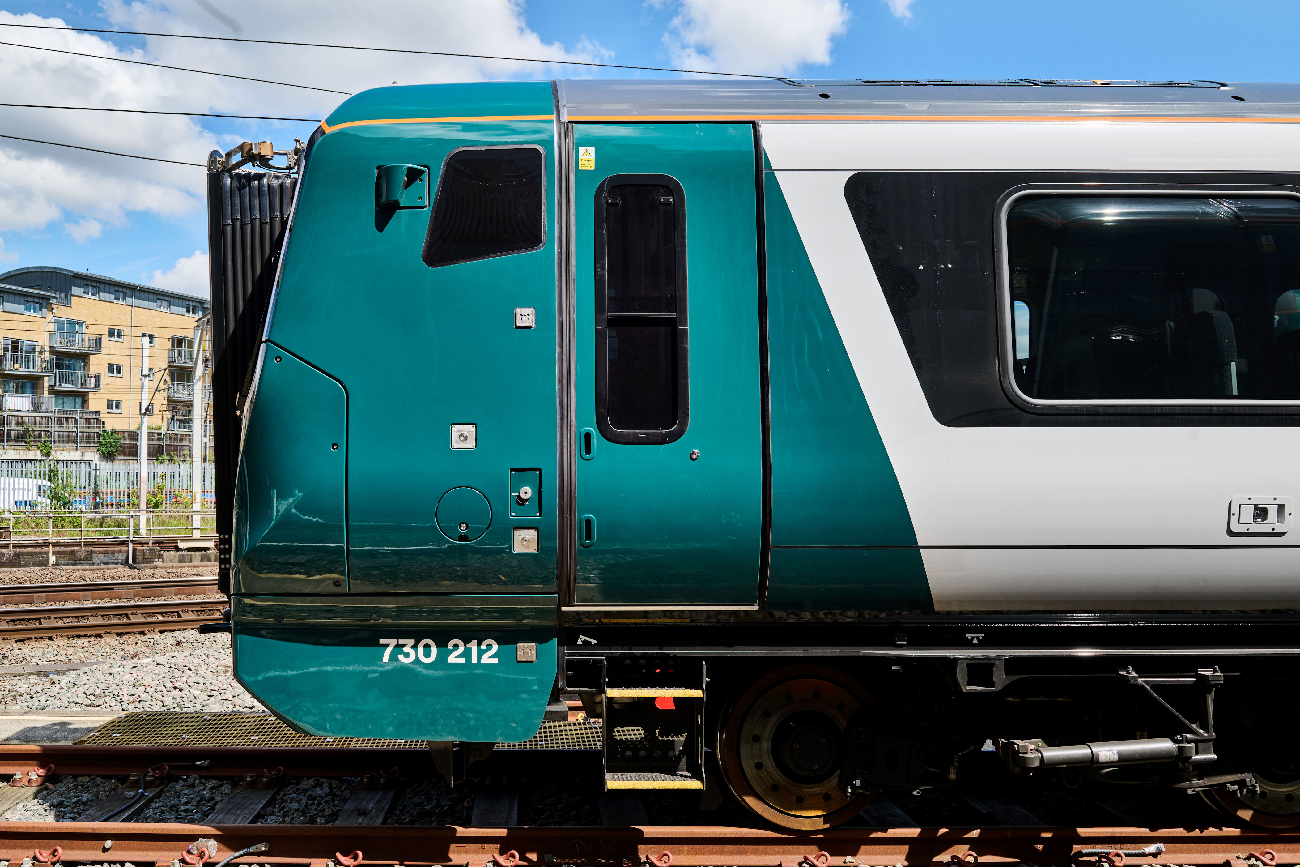 Travel in style with LNR’s new trains: Better comfort and accessibility ...