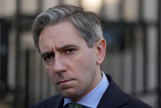 Simon Harris and Pearse Doherty row over fuel poverty amid cold snap