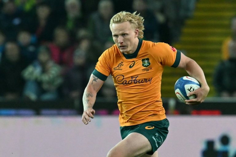 Inexperienced Gordon recalled by Australia coach Schmidt