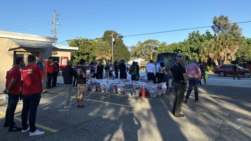 Elev8Hope’s student-led effort brings holiday meals to Martin County ...