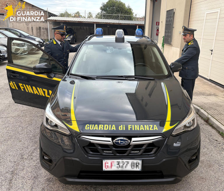 Frode fiscale da 15 milioni per azienda call center, tre denunce