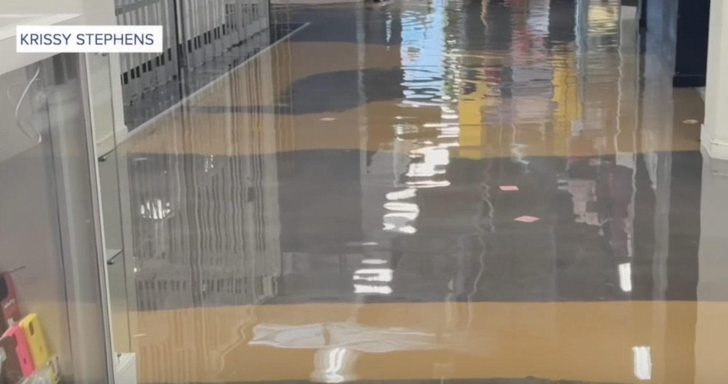 Storms cause roof collapse at Desert Sky Mall in Phoenix