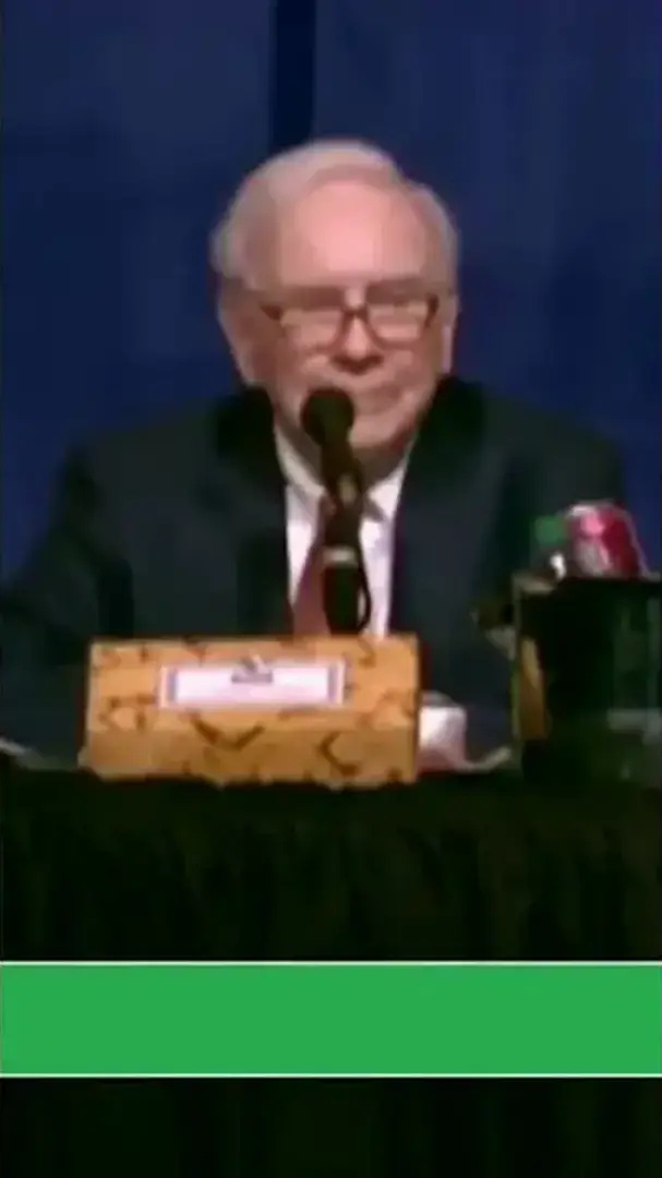 Warren Buffett trolls Charlie Munger's Costco obsession with hijacking ...
