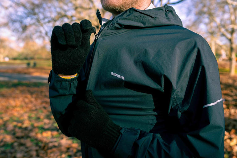 Kiprun 900 jacket review: finally, there’s a brilliant waterproof ...