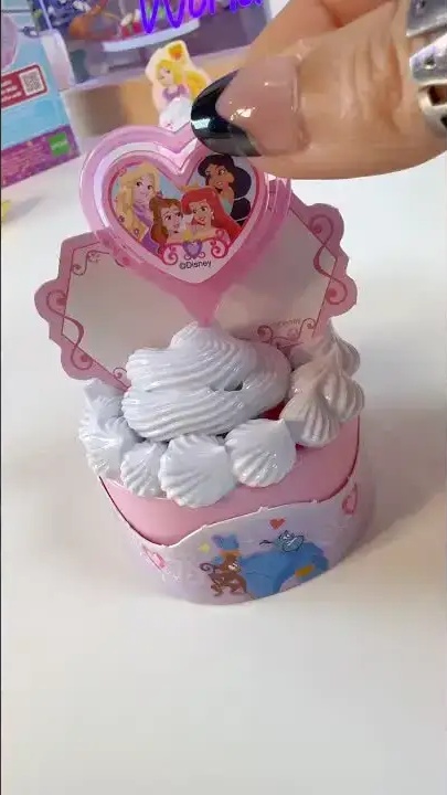 Disney princess Patti school ASMR toy decorating