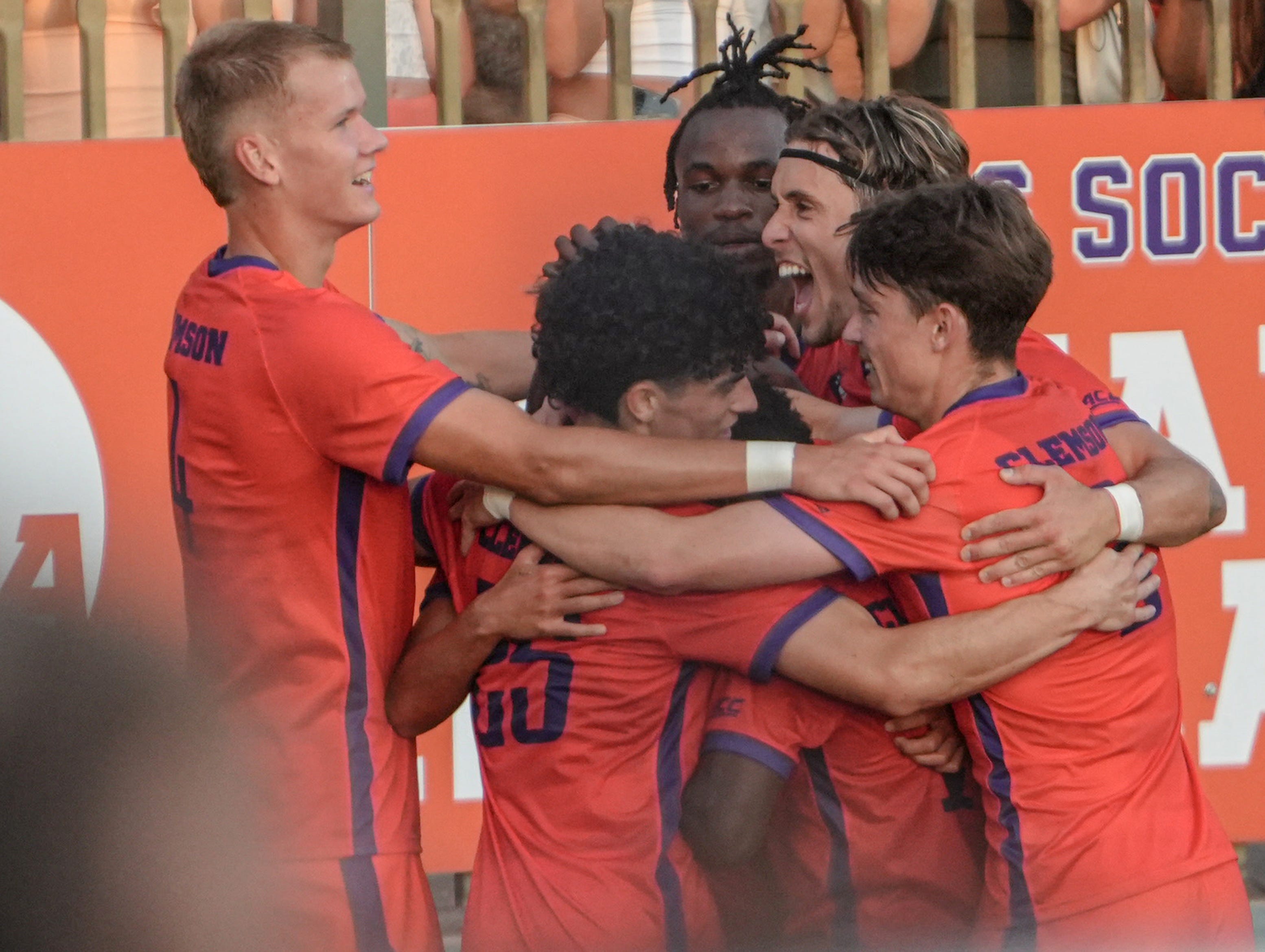 Men's college soccer: NCAA tournament first round scores, live updates ...