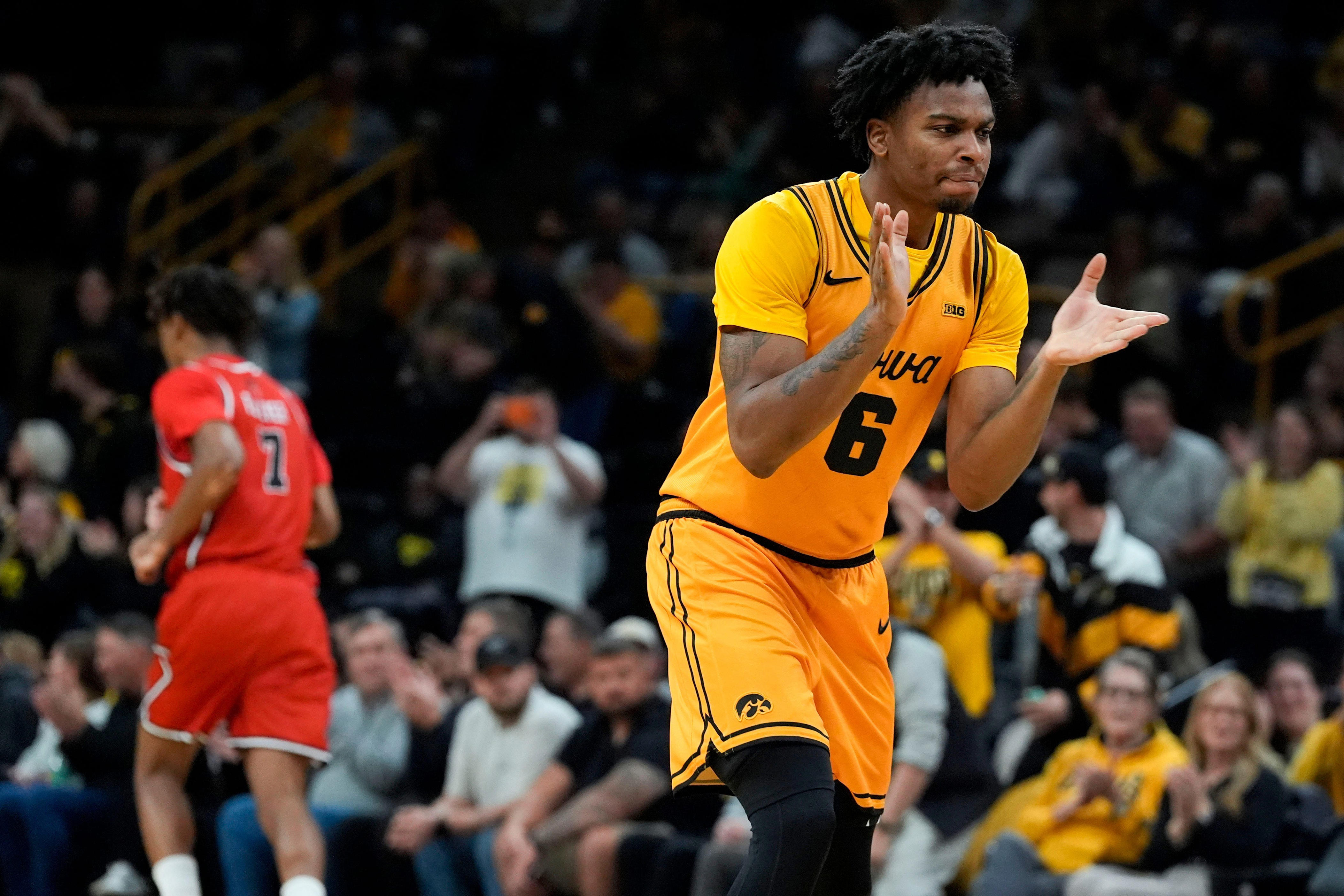 Iowa basketball routs Chicago State: Final score, recap