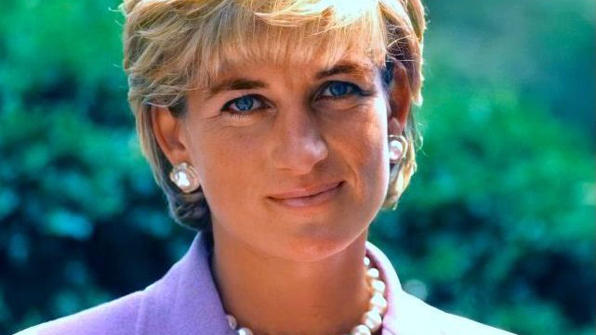How Diana's Compassion Gave Her The Title, "The People's Princess"