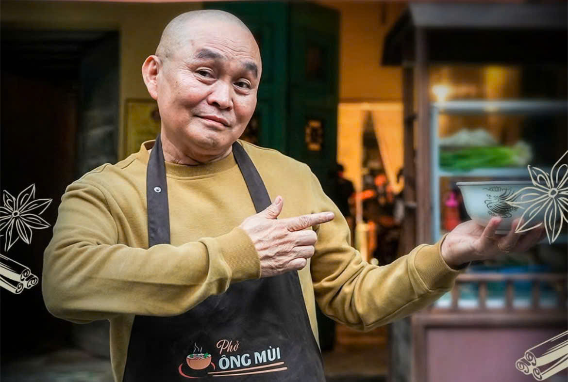 Đoàn phim Mùi phở của Xuân Hinh ủng hộ 200 triệu đồng cho đồng bào lũ ...