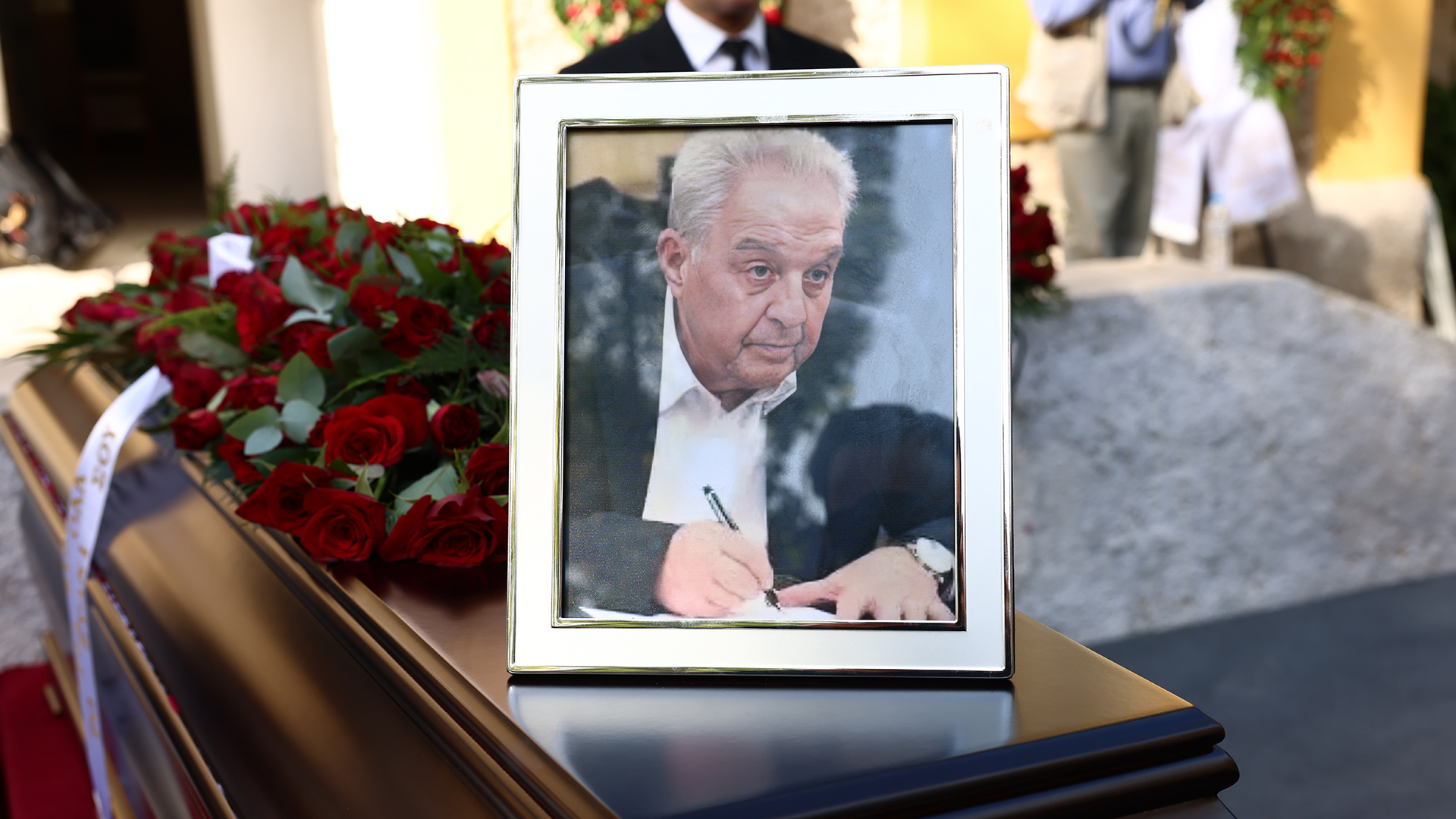 Στο Πάρκο Ελευθερίας το τελευταίο αντίο στον Αλέκο Φλαμπουράρη ...