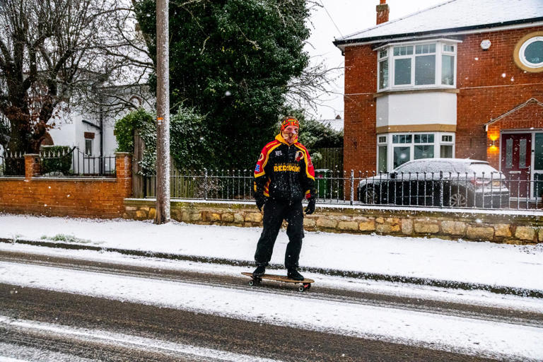 Snow in Yorkshire: Stunning pictures show Yorkshire coated in snow - as ...