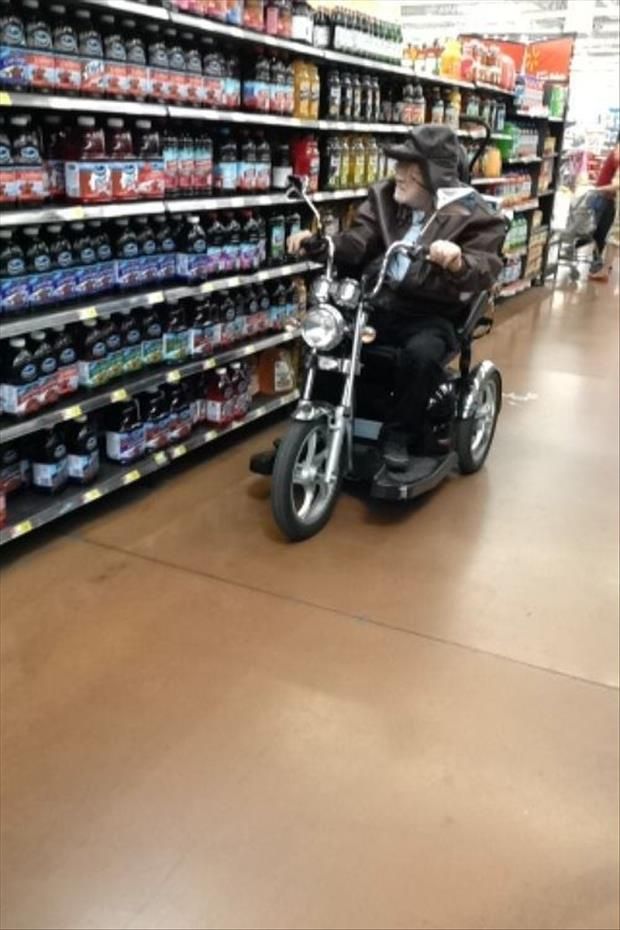 15 Photos of Walmart People in Their Natural Habitat