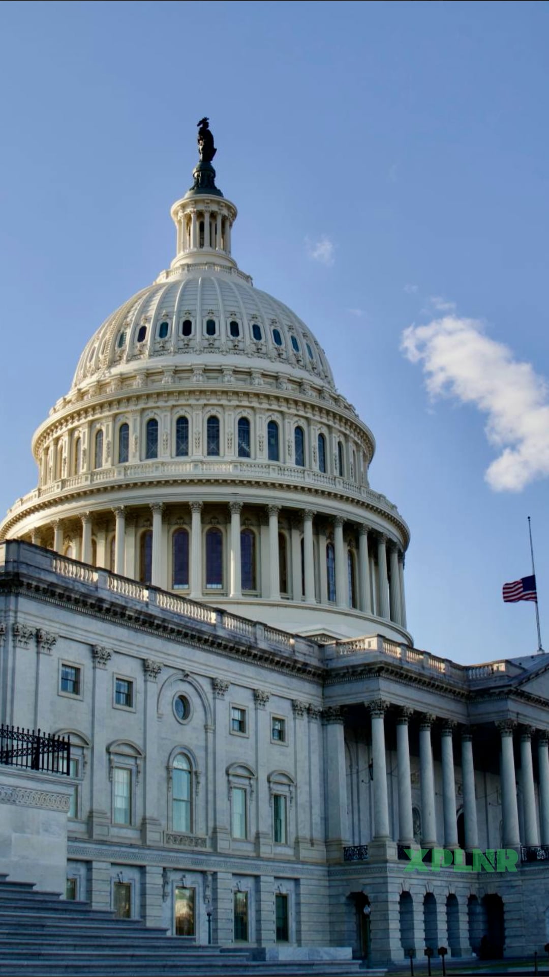 How does a US bill become a law?