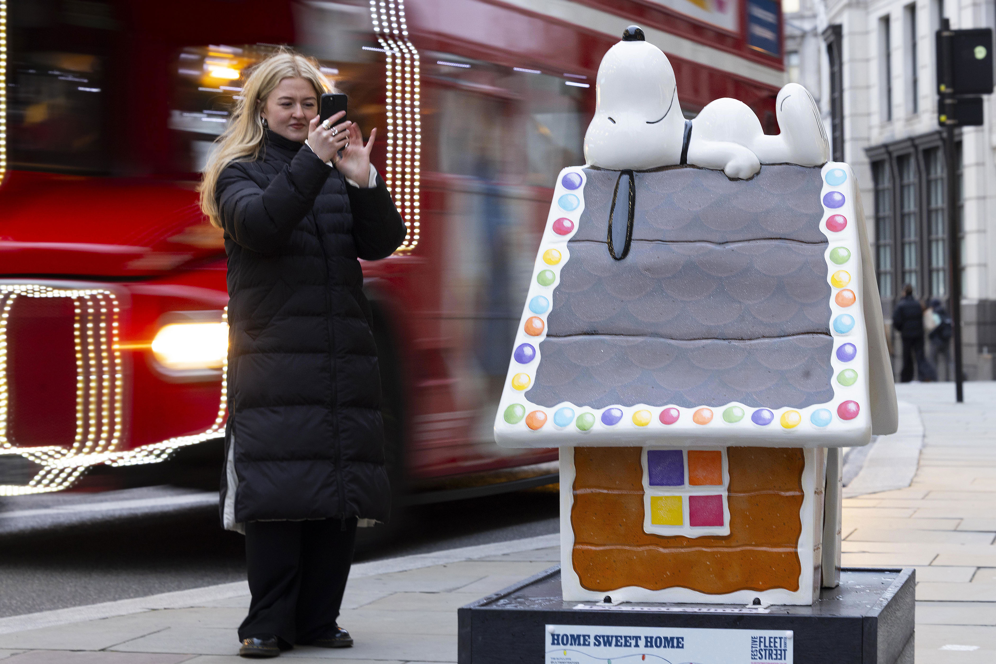 Snoopy Christmas Art Trail London: Full list of places you can find ...