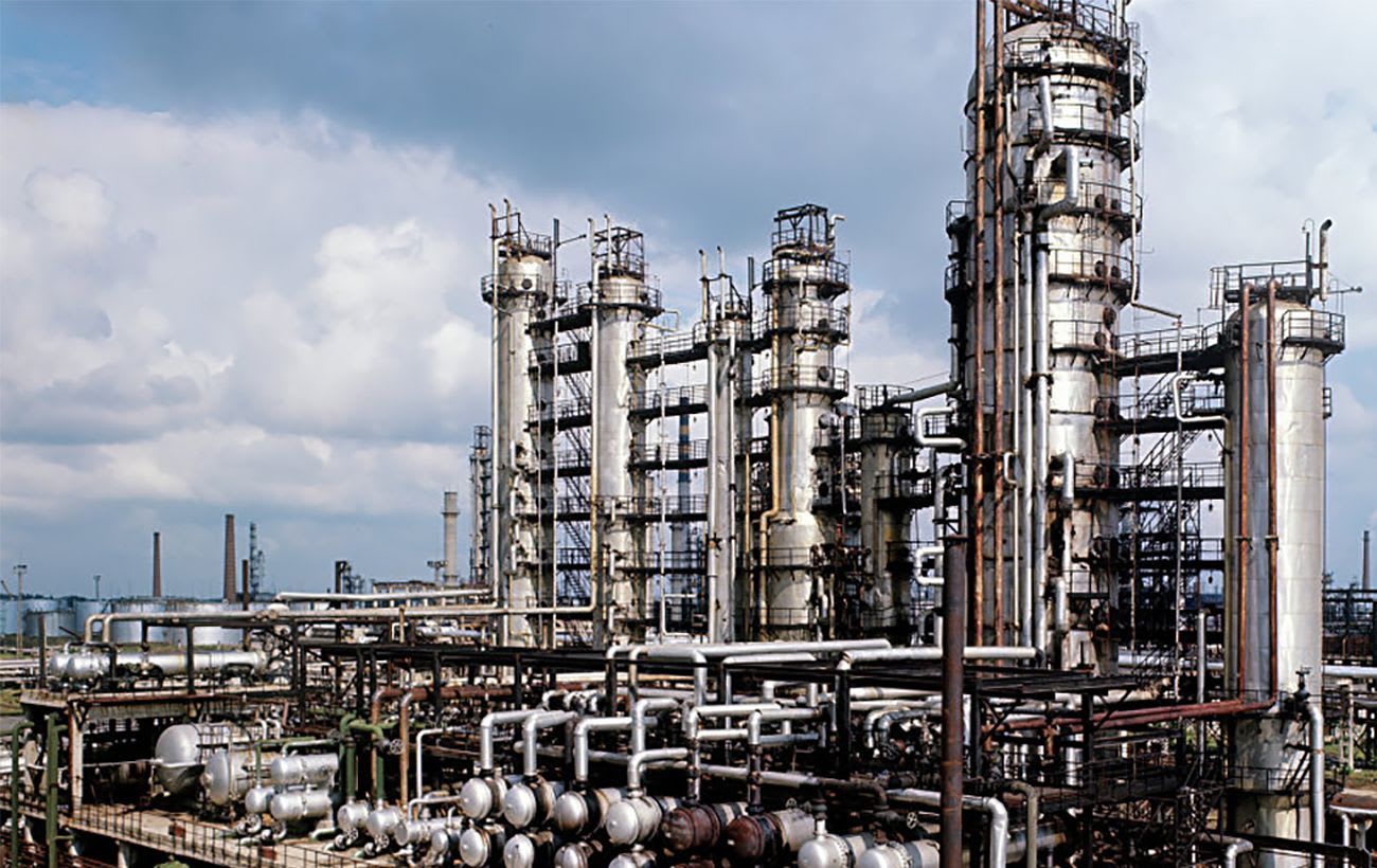 Ukrainian defense forces targets Ryazan oil refinery and Russian troop ...
